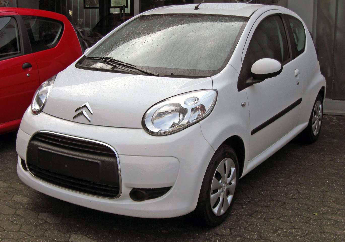 Citroen C1 I (Phase II, 2008 3-door) 1.0i (68 Hp)